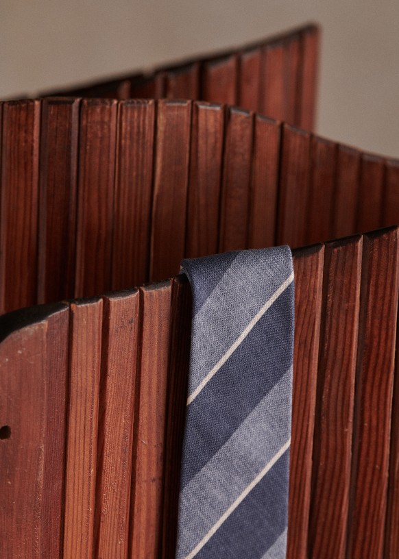 Fletcher Tie - Navy with Burgundy Stripes - Wool - Sézane