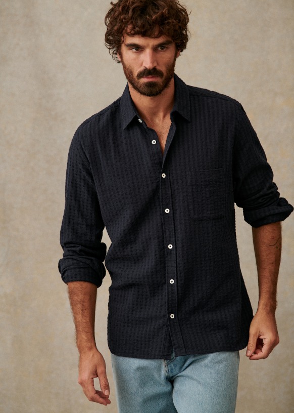 Lars Shirt - Textured Navy - Cotton-linen textiles - Sézane