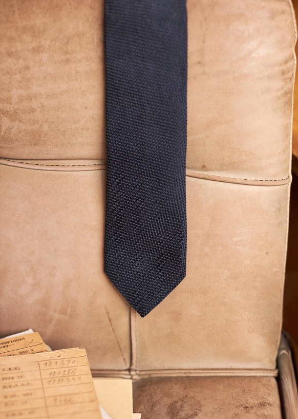 Fletcher Tie - Navy with Burgundy Stripes - Wool - Sézane