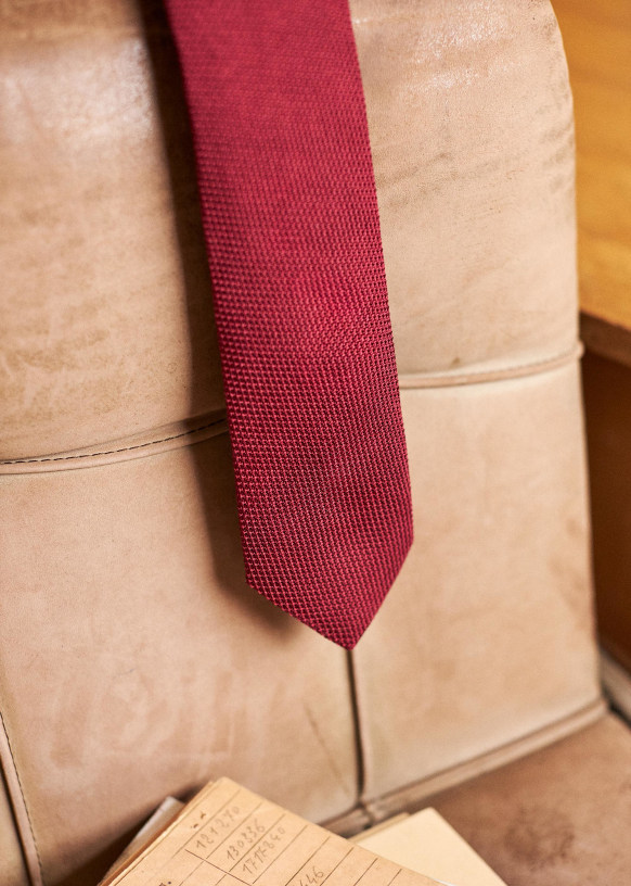 Fletcher Tie - Navy with Burgundy Stripes - Wool - Sézane