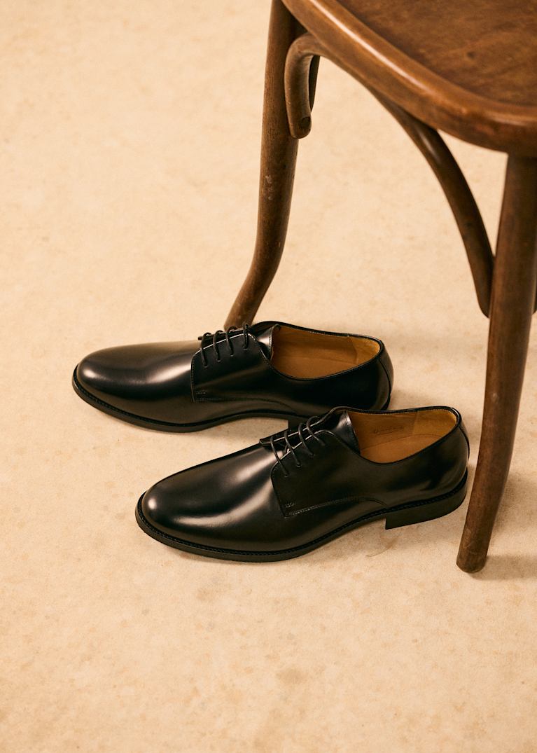 Shoes, Essentials | Octobre Éditions